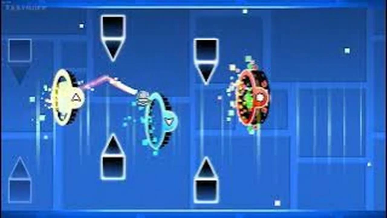 "Pale Gram" Layout by Me | Geometry Dash