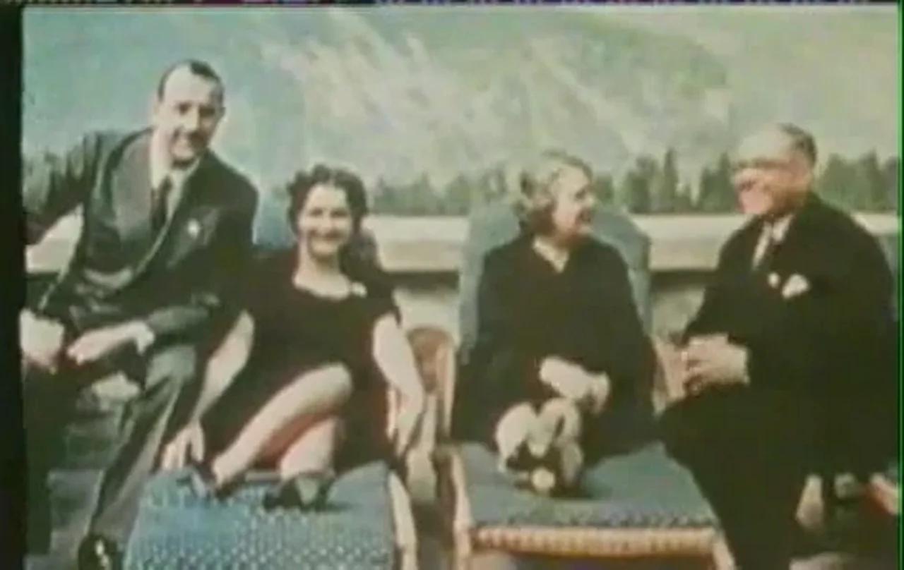 1939 Hitler and Friends