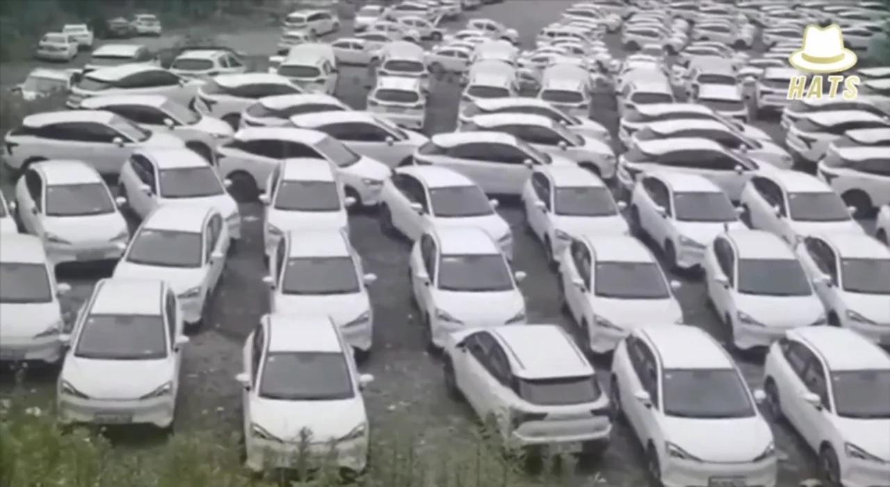 Massive SCAM!!! China is throwing away fields of EV cars and EV bicycles