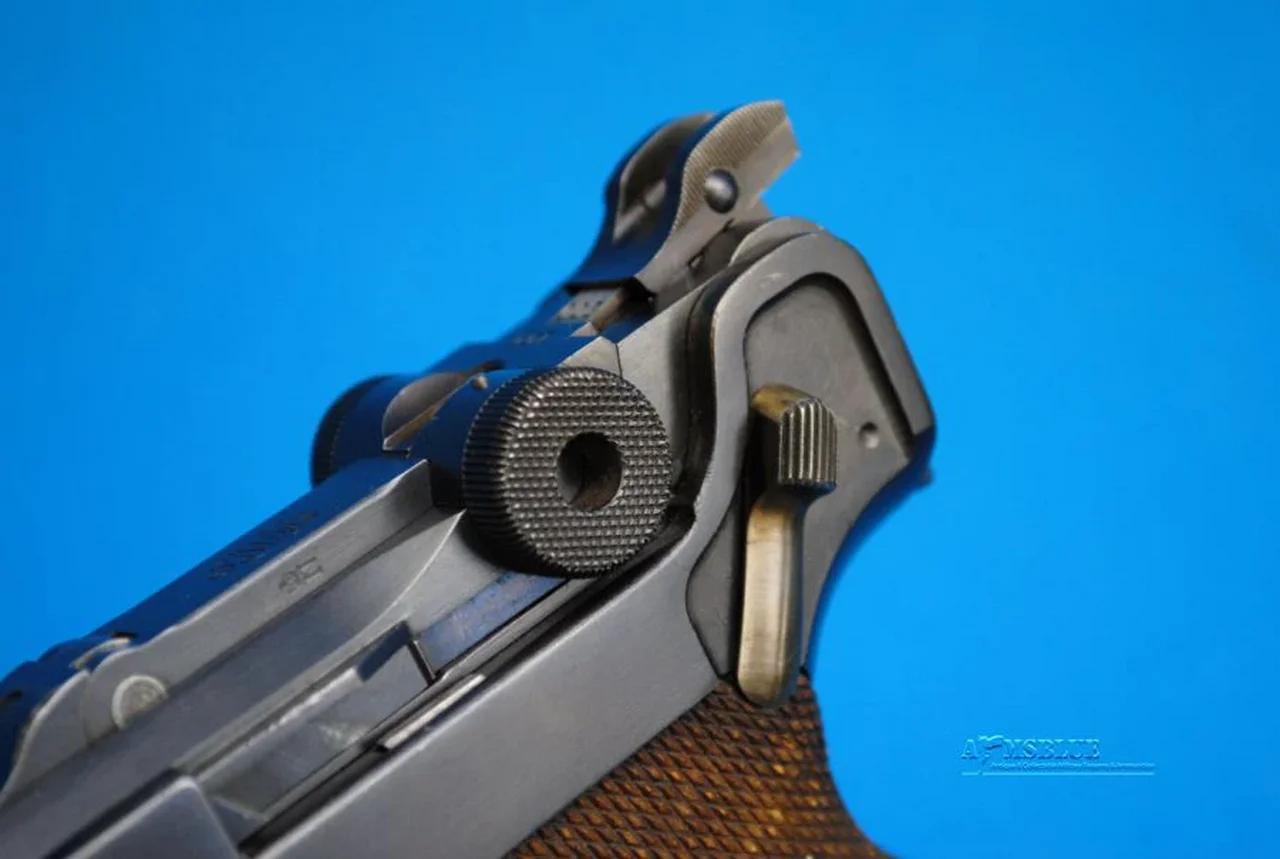 Rear sight slider for Luger