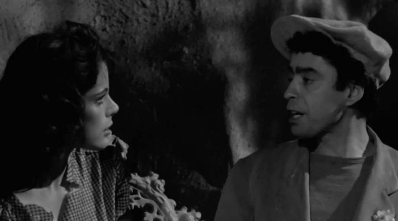 La Chamaca (1961) - Adalberto Martinez ‘Resortes’ & Kitty de Hoyos