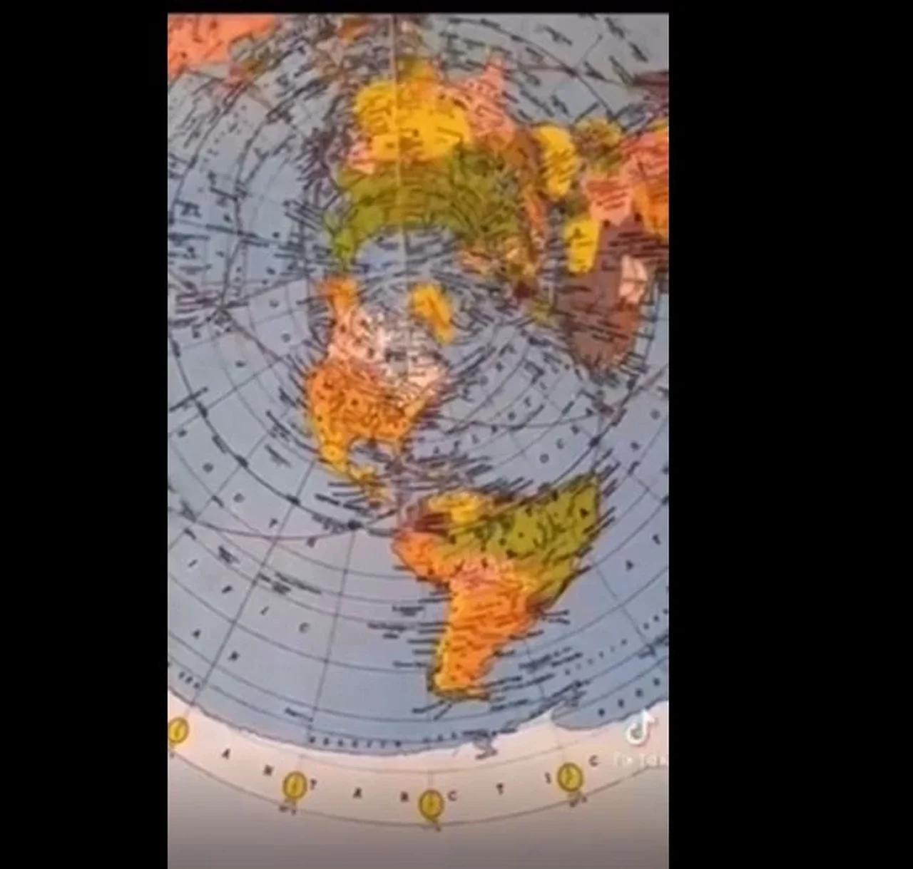 FLIGHT MAP, ICE WALLS OF ANTARCTICA FIRMAMENT