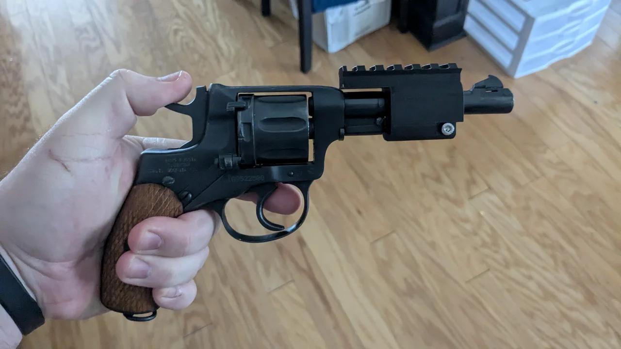 1895 Nagant Revolver picatinny rail mount