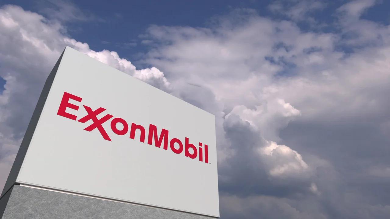 ExxonMobil Ad - F. me F. you (Satirical) - DE VRIJE OMROEP -THE FREE ...