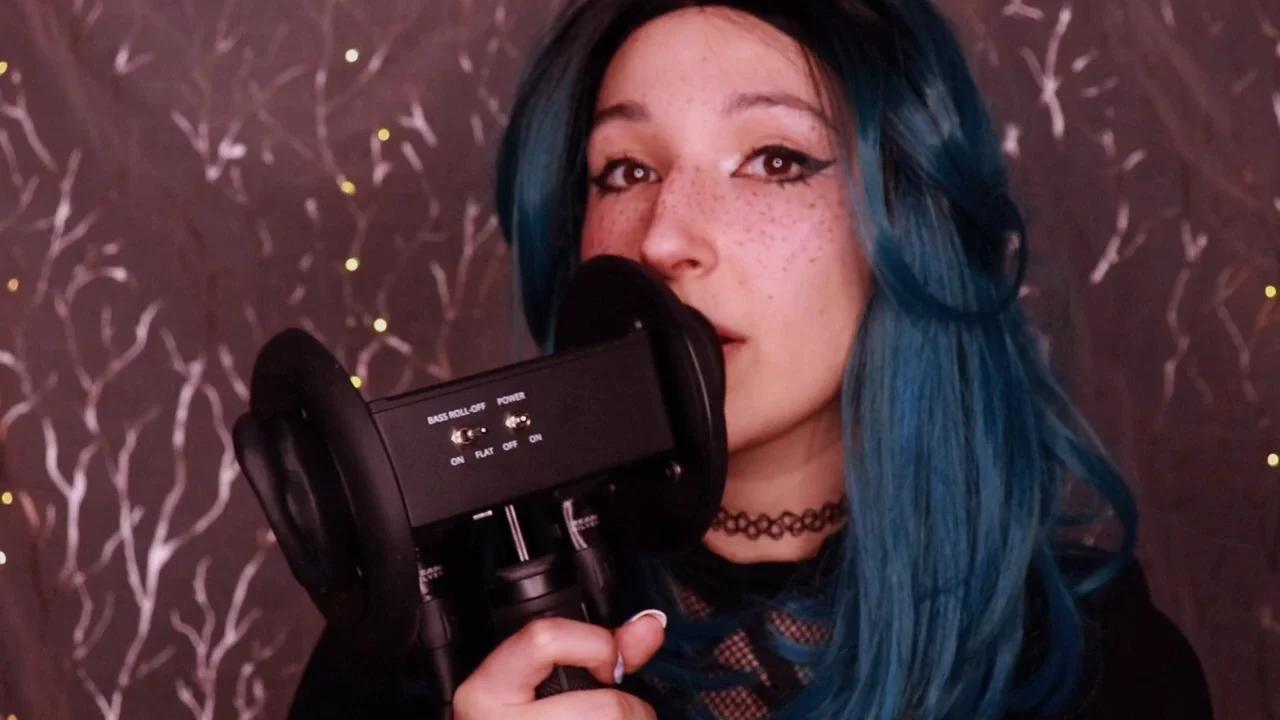 Seafoam Kitten 👅 BRAINSPLOSION ~ Aggressive Ear Attack!