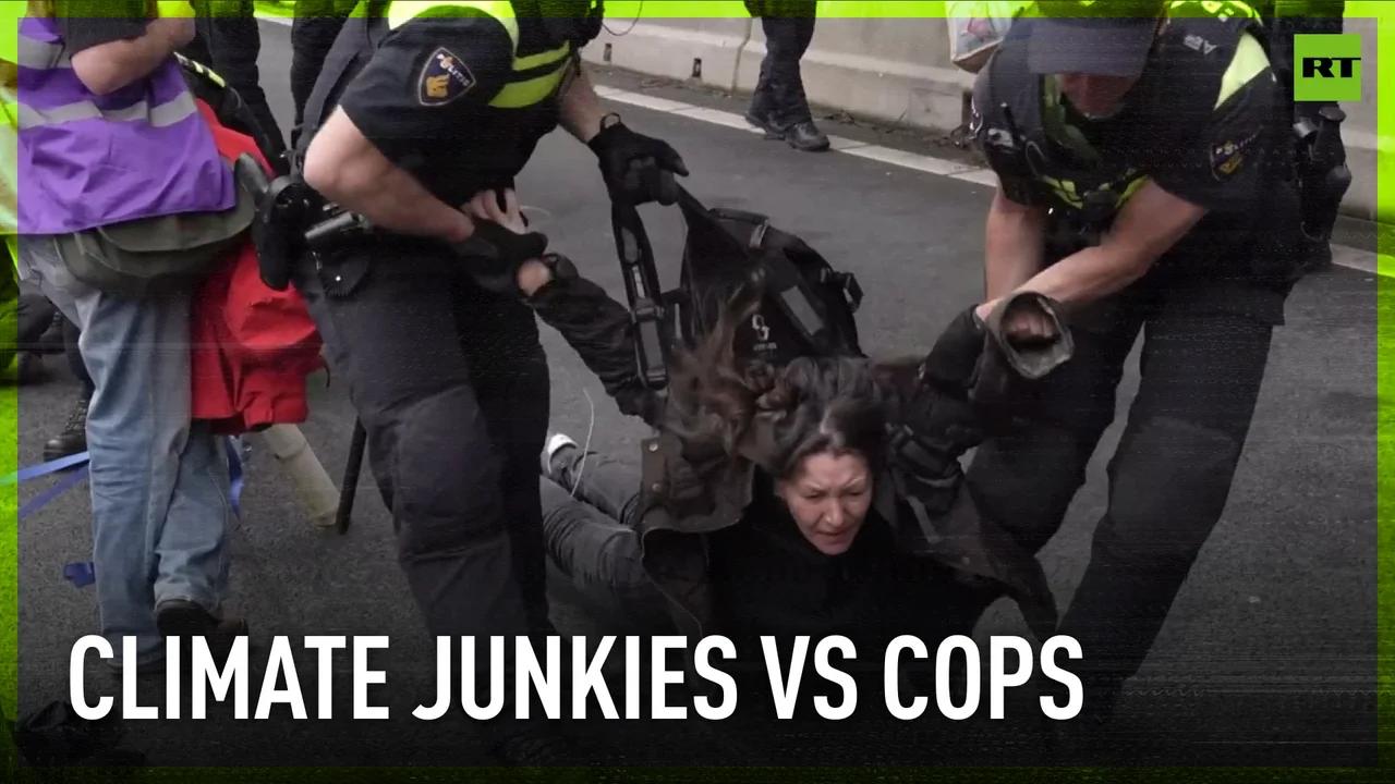 Extinction Rebellion protesters block highway in The Hague