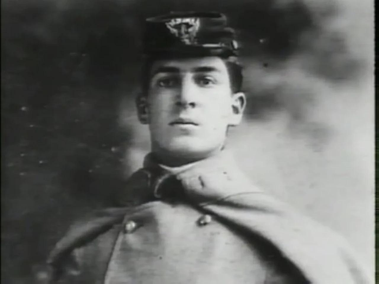 Inside Story of Douglas MacArthur - Eustace Mullins