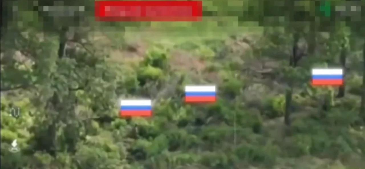 📽️-A 🇬🇧&🇫🇷, The first footage of a Russian soldier crossing the border