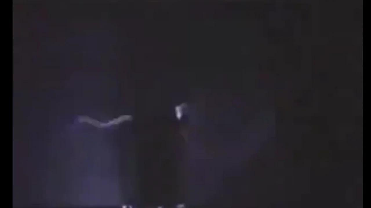 CNN documentary from 1985 about using 60 GHz and more as weapons