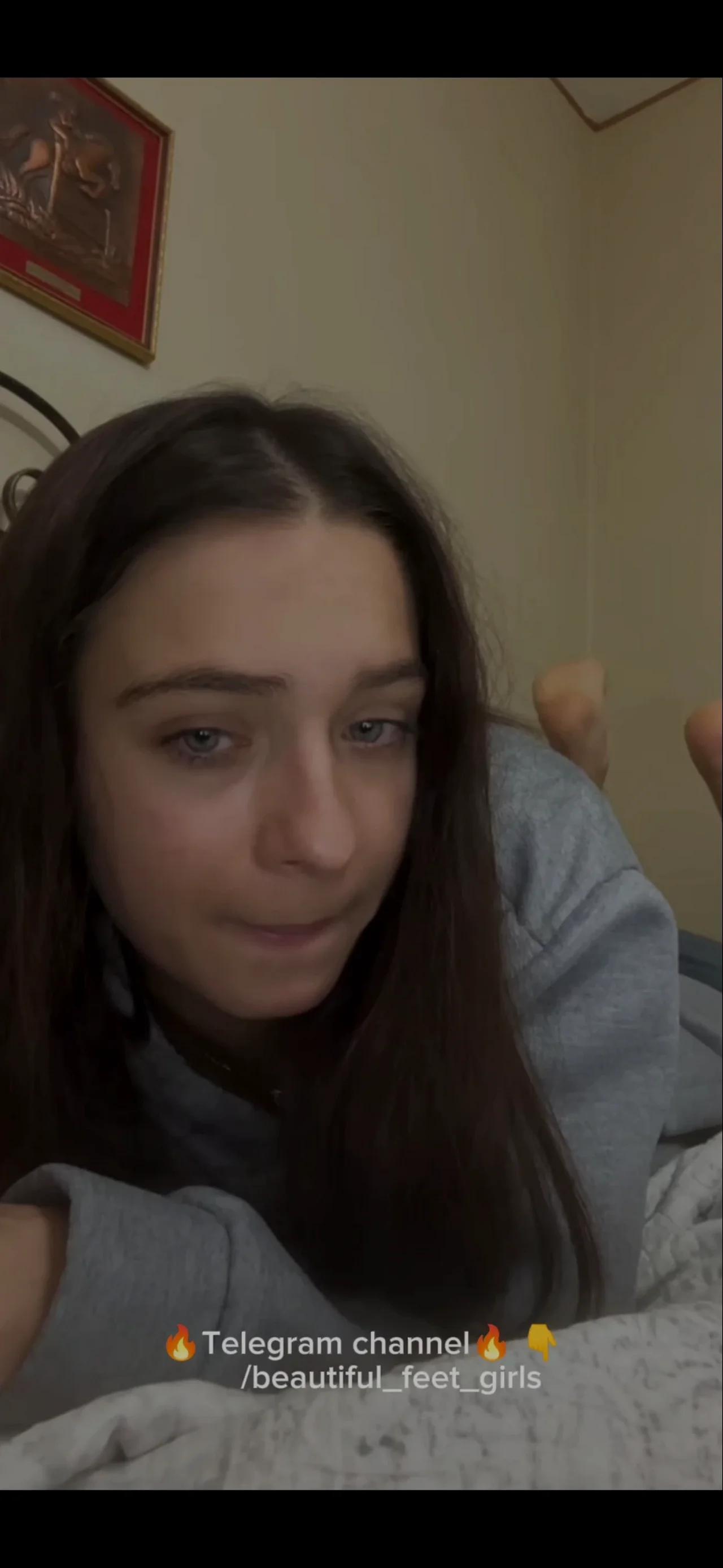 Toes feet soles | Candid feet likee Girls soles Omegle feet foot girls