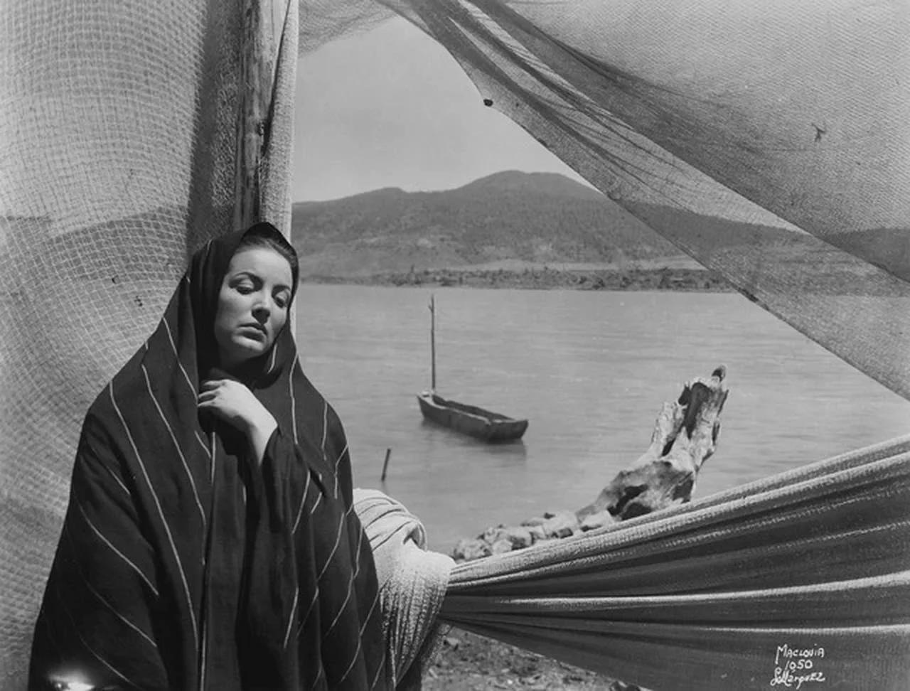 Maclovia (1948) - Maria Félix & Pedro Armendáriz
