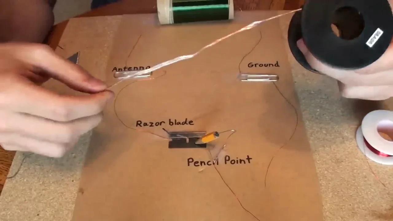 How to Make a Foxhole Radio