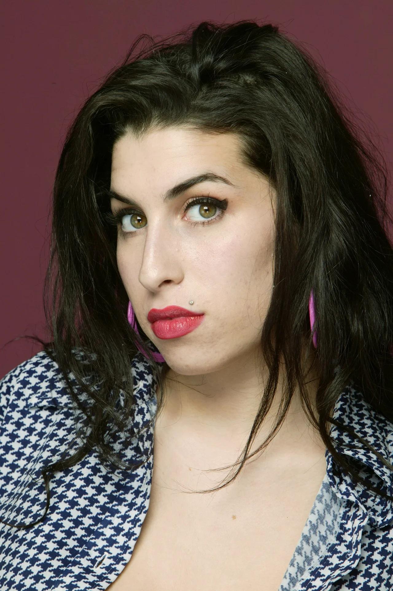 Amy Winehouse--Someone to Watch Over Me