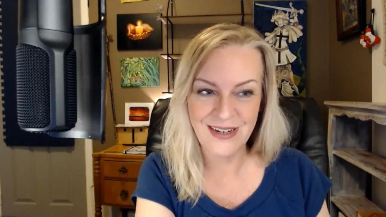 Convoy Reaches Critical Moment in Canada – Amazing Polly