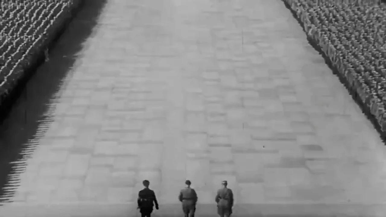 Adolf Hitler: Never Surrender