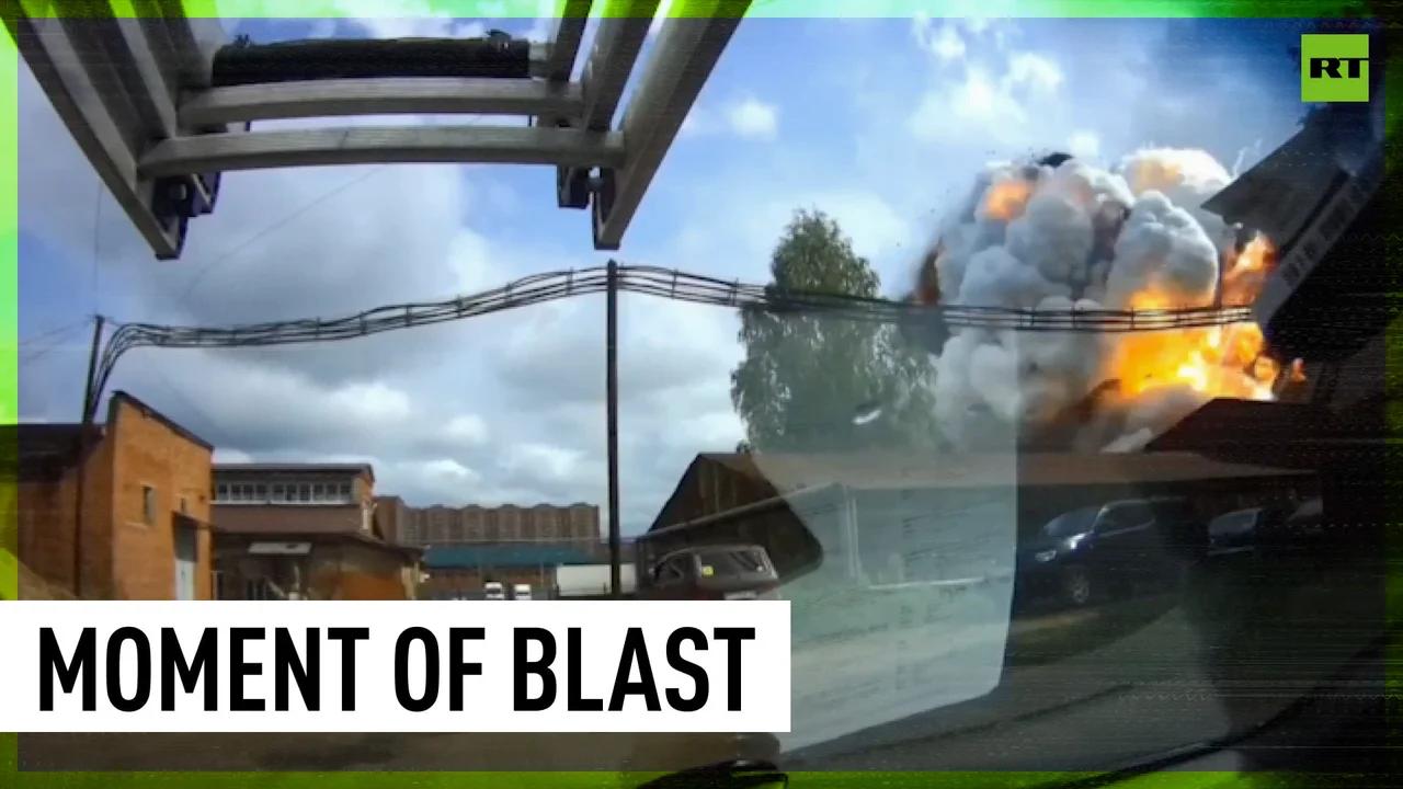 Blast wave shatters vehicle after massive factory explosion in Moscow ...
