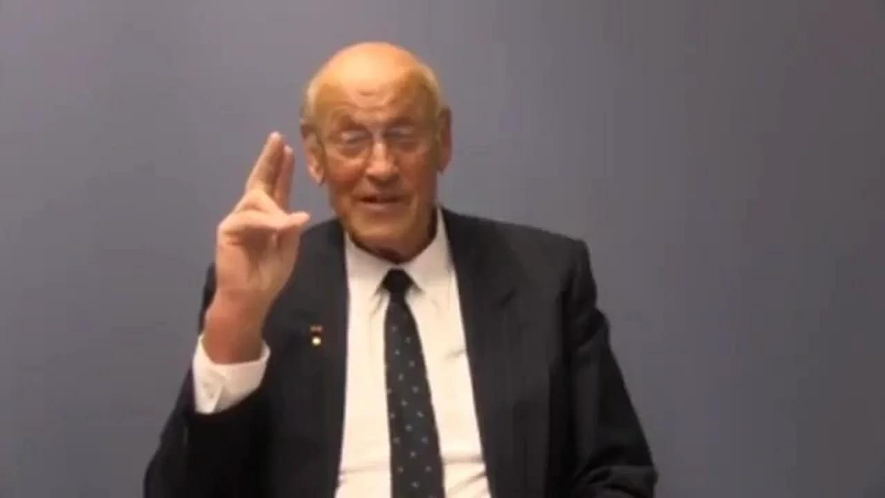 Dr. Holger Strohm erklärt, dass die Bundesregierung ständig PR-Aktionen ...