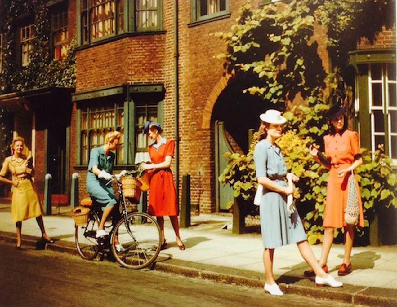 1950s England - Migrant Invasion ( THE KALERGI PLAN ) 👇