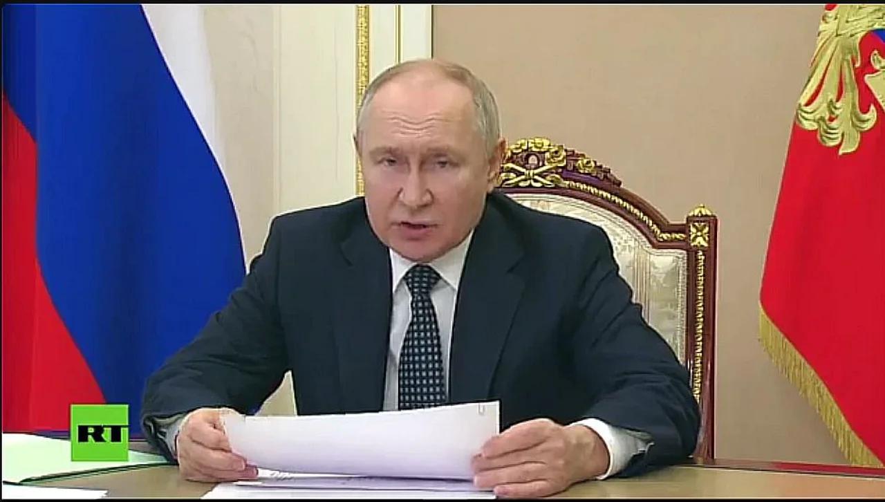 Réunion de VLADIMIR POUTINE avec les membres du gouvernement. Le 17.01.2024