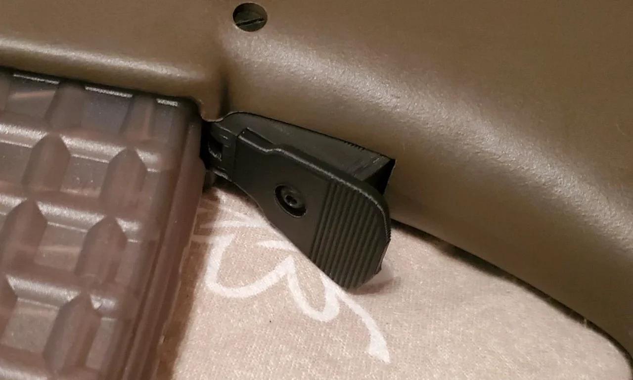 Steyr AUG extended magazine release 3D printed (Standard only)
