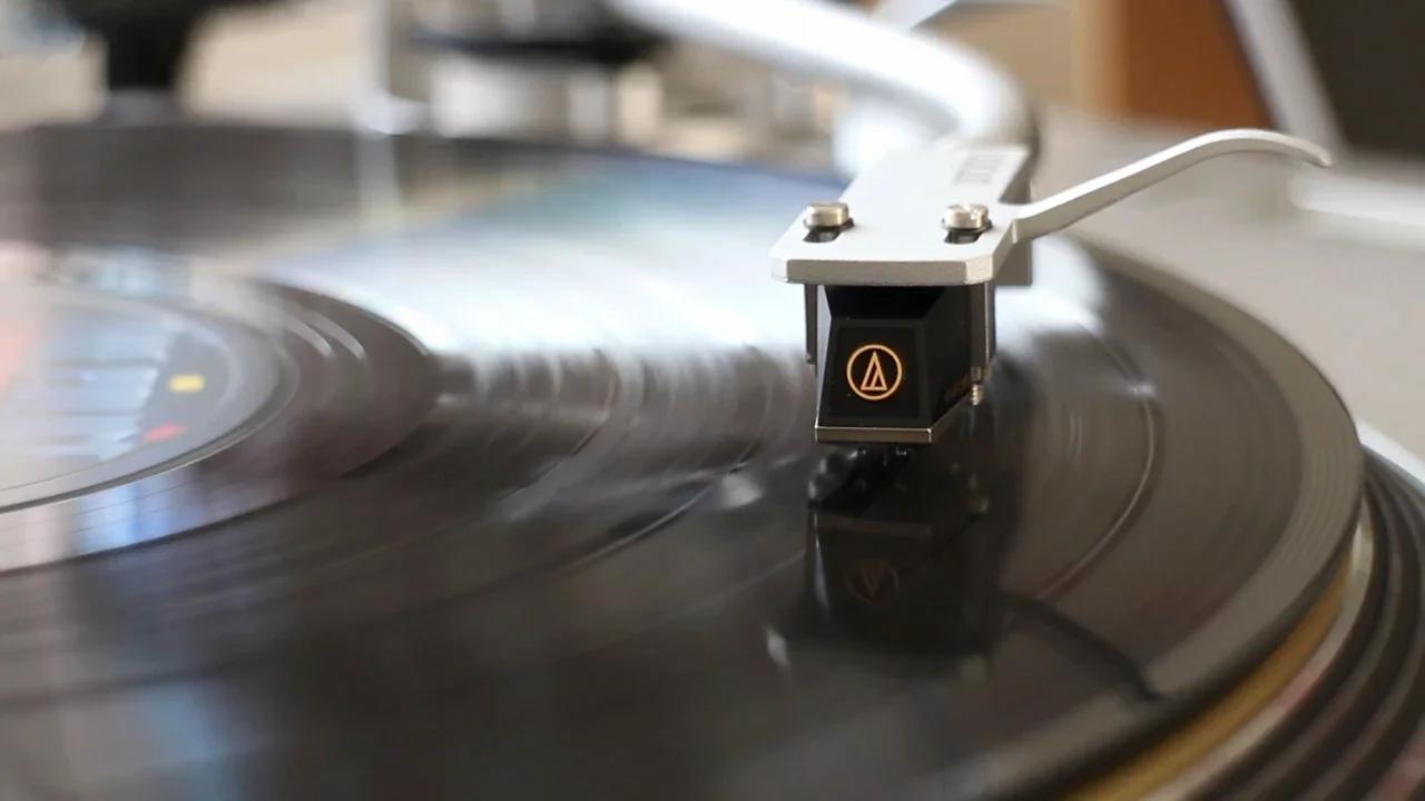 The Police - Every Breath You Take (1986 HQ Vinyl Rip)