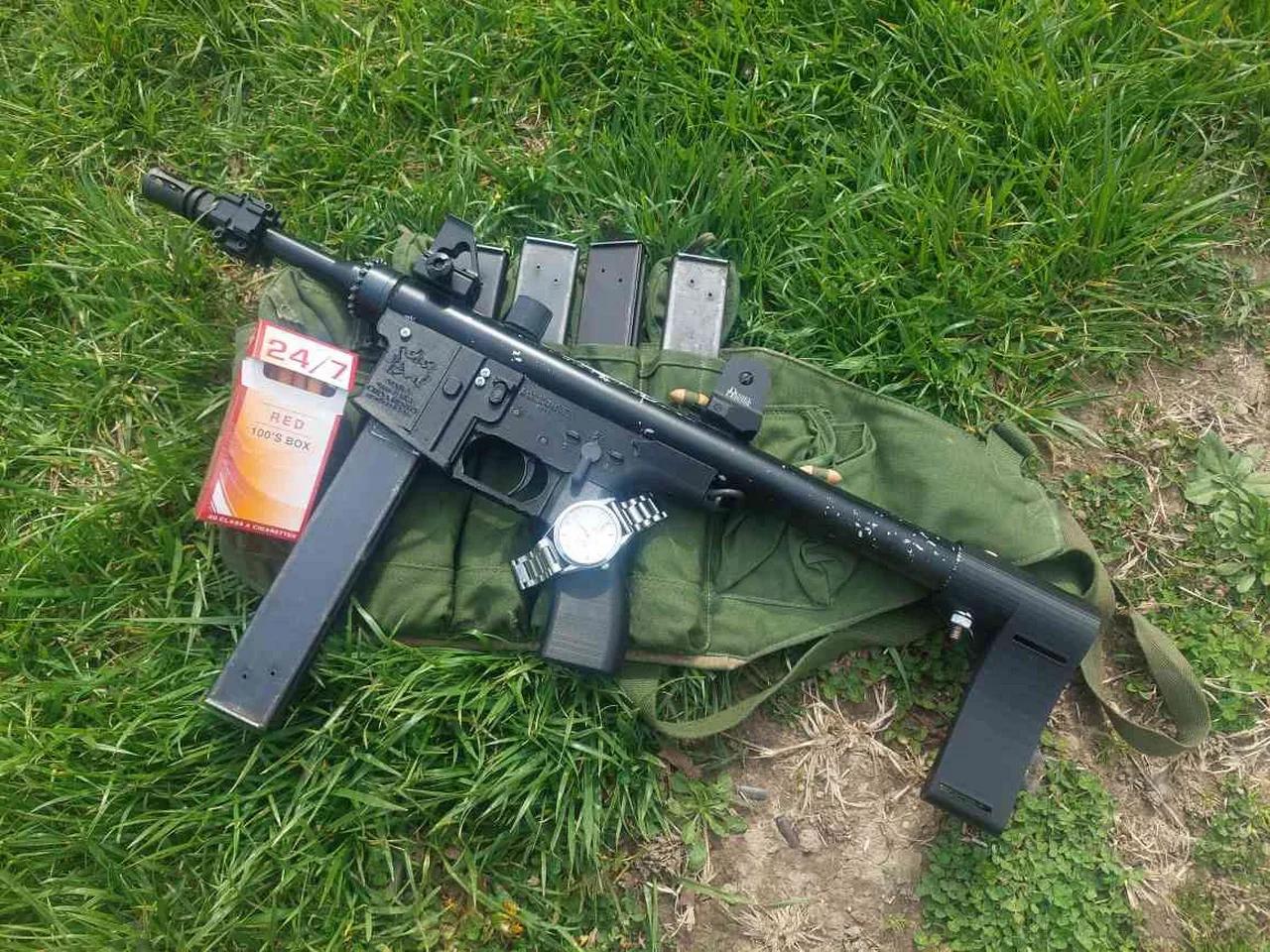 StAR-9 hybird DIY 9mm Carbine (Takes Glock and Sten mags)