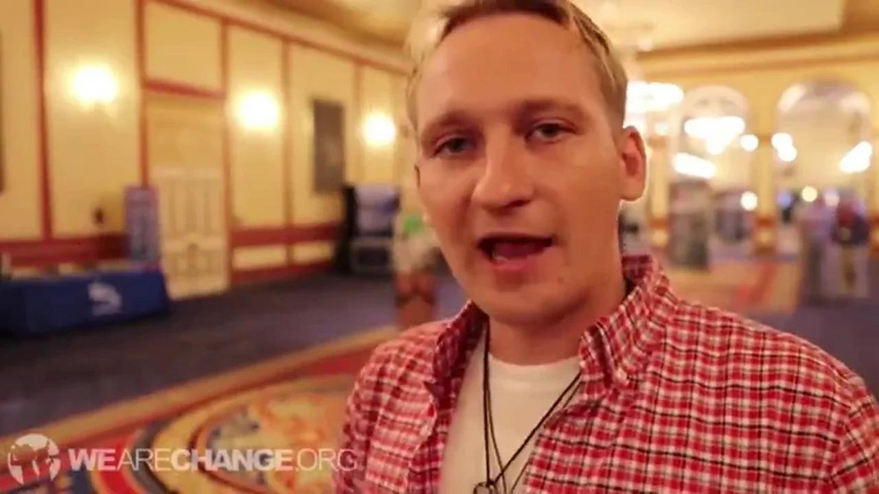 Luke Rudkowski aka WeAreChange($) Total Con Ops