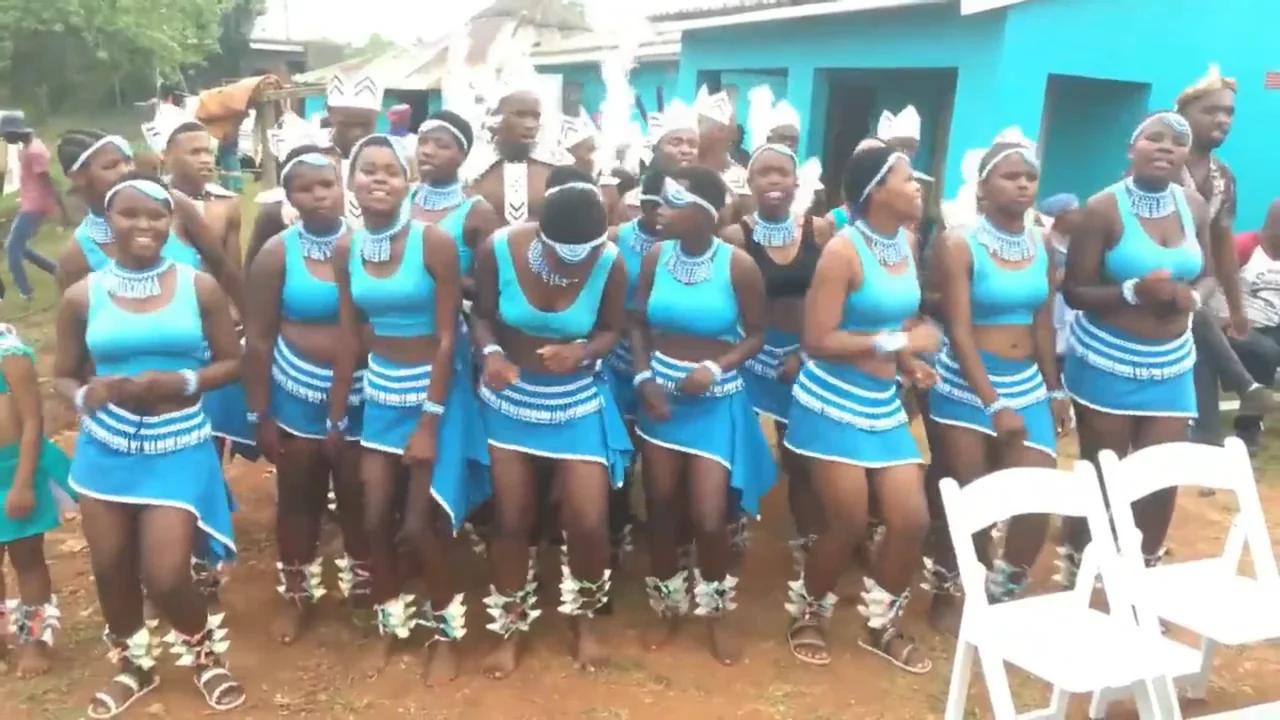 Zulu maidens traditional dance