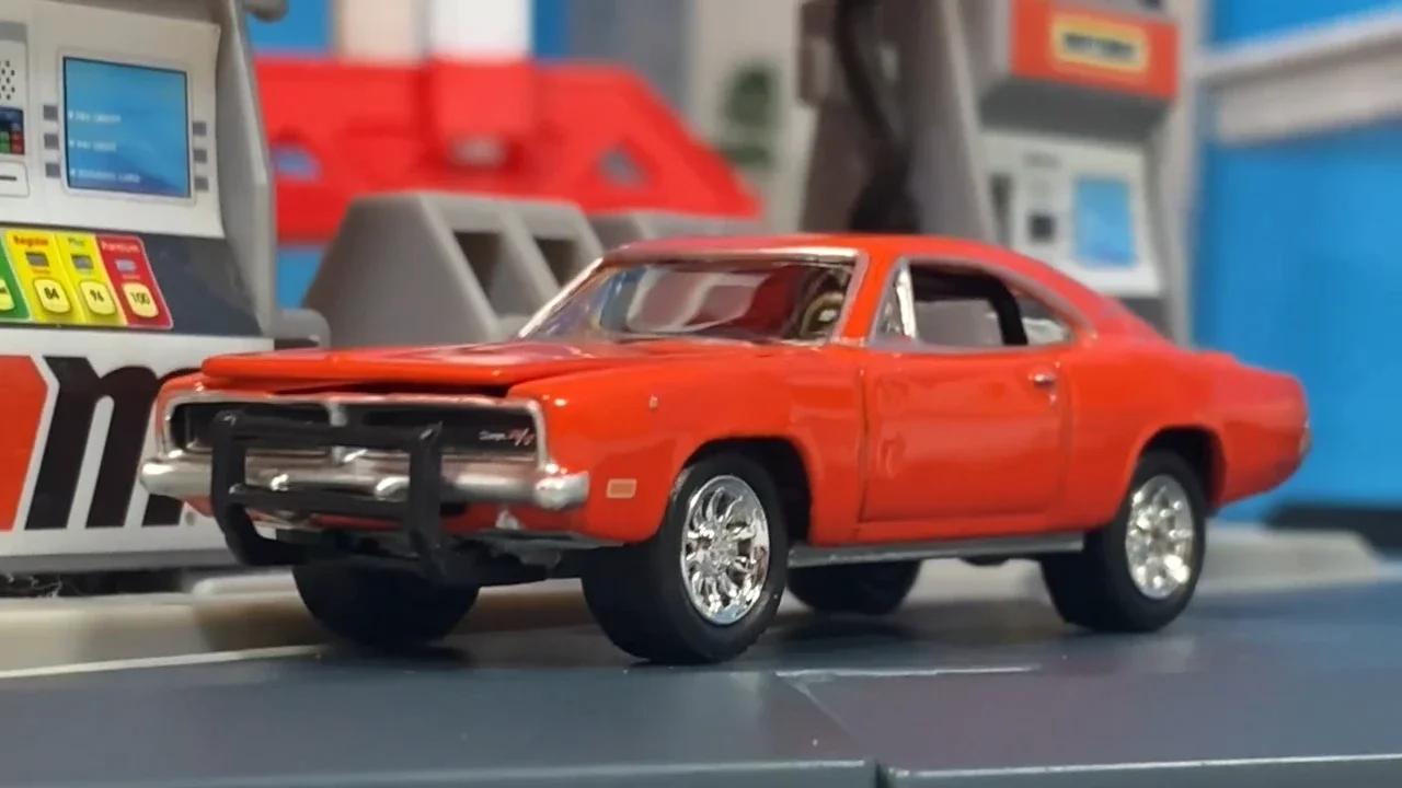 Johnny Lightning Country Charger