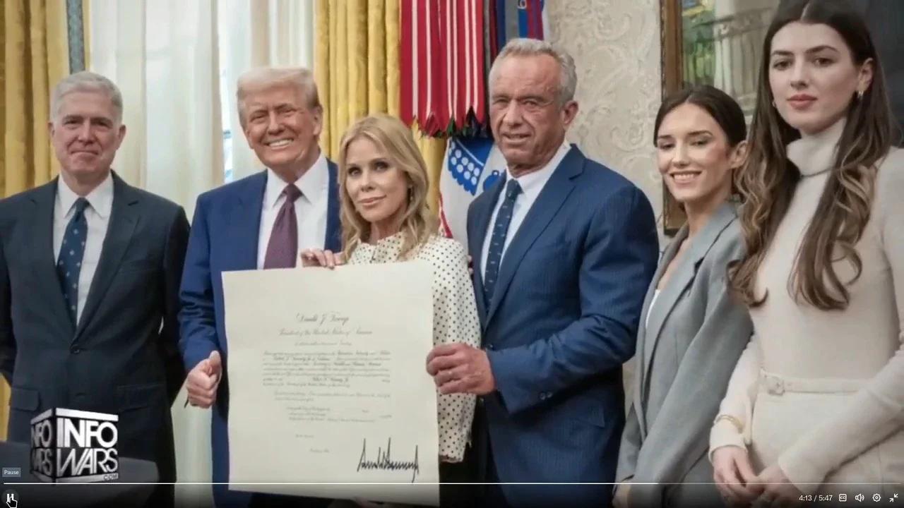 RFK Jr.'s POWERFUL speech in the Oval Office before officially ...
