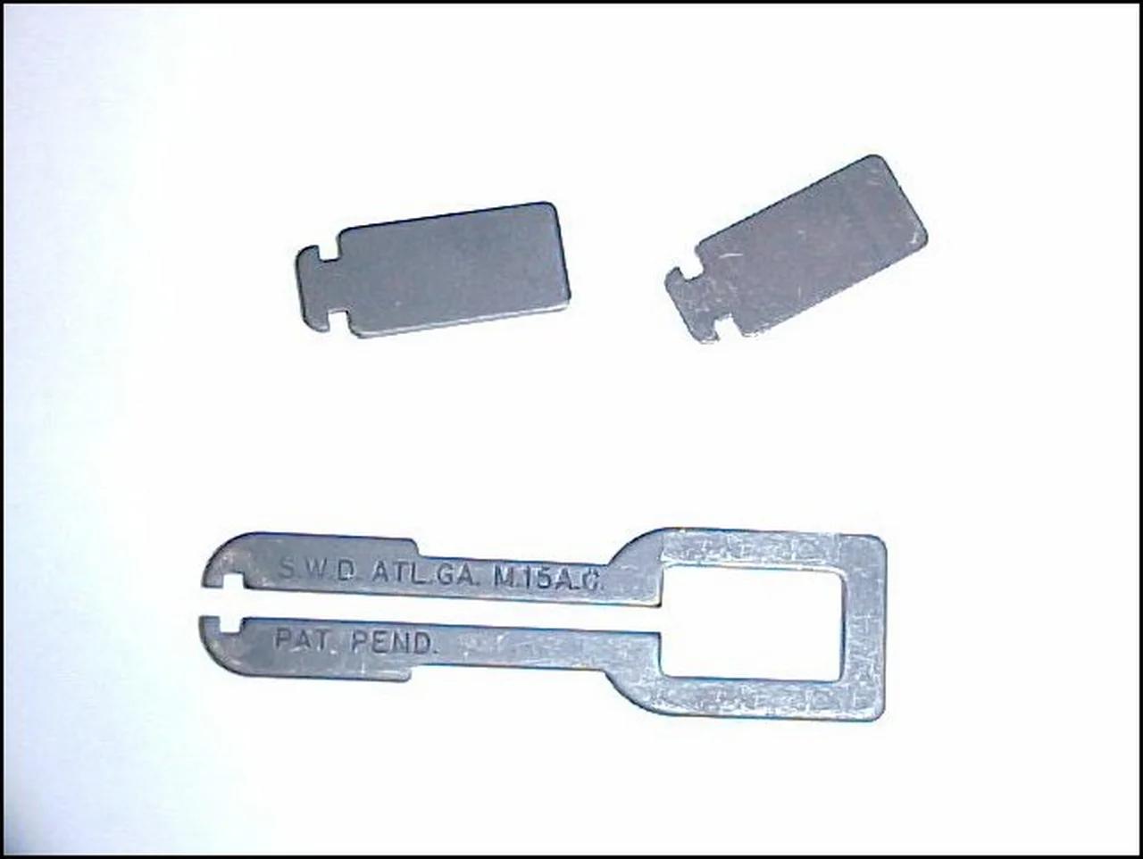 The "Lightning Link" auto-connector for AR-15 pattern rifles.